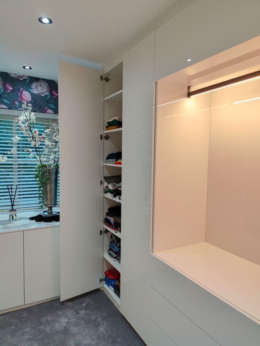 Op Maat Gemaakte Inloopkasten | Elkekastopmaat